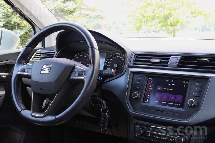 Pelēks SEAT Arona 2021 Rīga, ar dzinēja tilpumu 1.00 L un nobraukumu 83 tūkst. km par 13490 €, foto 30 vietnē AUTOMOTO.COM.LV