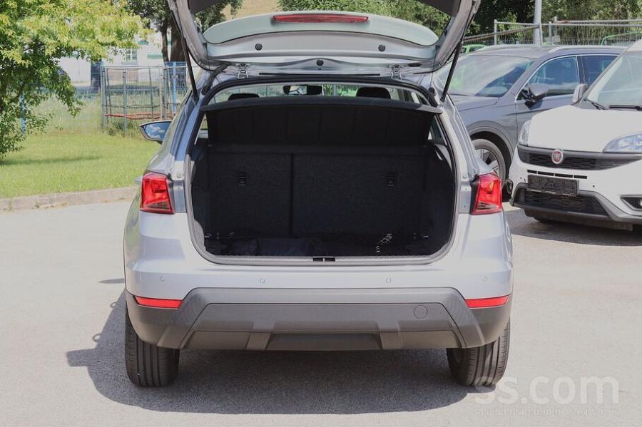 Pelēks SEAT Arona 2021 Rīga, ar dzinēja tilpumu 1.00 L un nobraukumu 83 tūkst. km par 13490 €, foto 32 vietnē AUTOMOTO.COM.LV