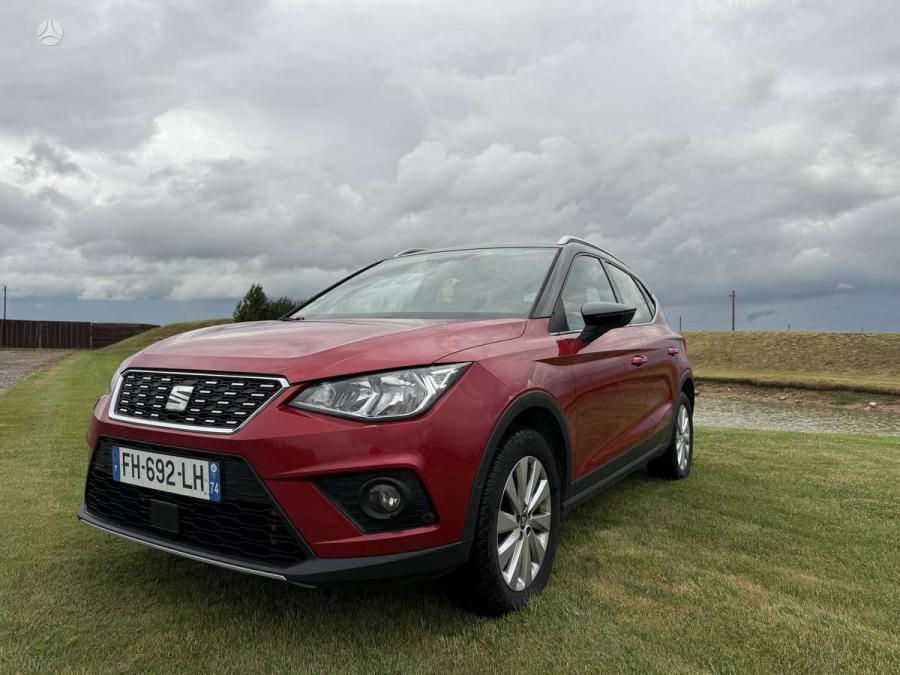 Red SEAT Arona 2019 in Siauliai, with an engine capacity of 1.60 L and mileage of 98 thousand km for 10200 €, photo 5 on AUTOMOTO.COM.LV