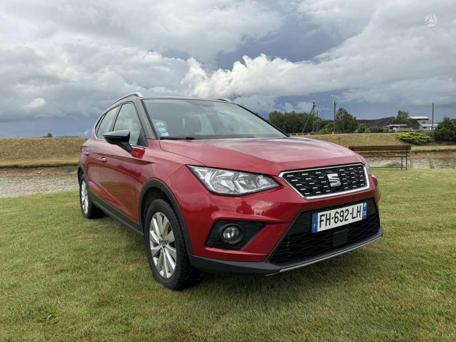 Red SEAT Arona 2019 in Siauliai, with an engine capacity of 1.60 L and mileage of 98 thousand km for 10200 €, photo 8 on AUTOMOTO.COM.LV