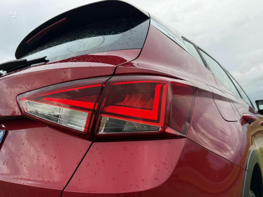 Red SEAT Arona 2019 in Siauliai, with an engine capacity of 1.60 L and mileage of 98 thousand km for 10200 €, photo 14 on AUTOMOTO.COM.LV