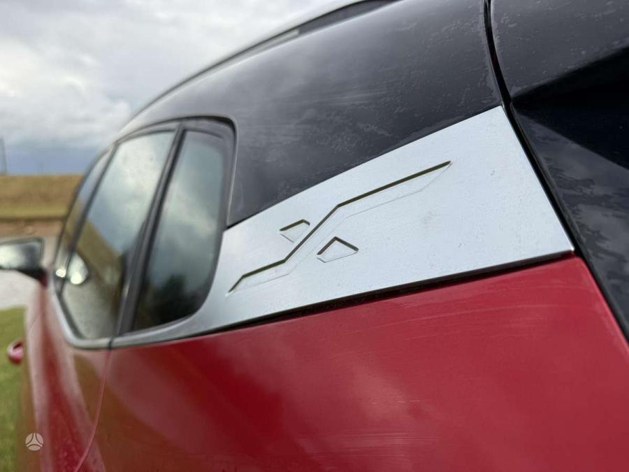 Red SEAT Arona 2019 in Siauliai, with an engine capacity of 1.60 L and mileage of 98 thousand km for 10200 €, photo 20 on AUTOMOTO.COM.LV