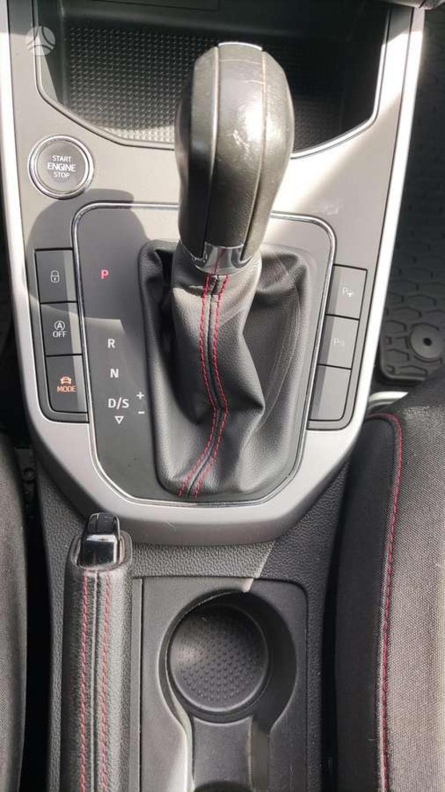 Red SEAT Arona 2021 in Klaipeda, with an engine capacity of 1.00 L and mileage of 190 thousand km for 13890 €, photo 28 on AUTOMOTO.COM.LV