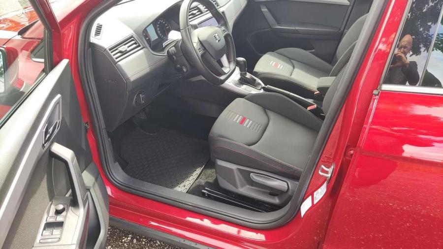 Red SEAT Arona 2021 in Klaipeda, with an engine capacity of 1.00 L and mileage of 190 thousand km for 13490 €, photo 21 on AUTOMOTO.COM.LV
