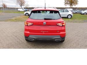 Red SEAT Arona 2023 in Kaunas, with an engine capacity of 1.00 L and mileage of 15 thousand km for 21686 €, photo 4 on AUTOMOTO.COM.LV