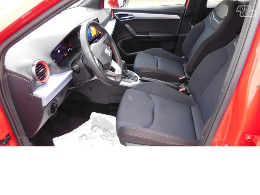Red SEAT Arona 2023 in Kaunas, with an engine capacity of 1.00 L and mileage of 15 thousand km for 21686 €, photo 10 on AUTOMOTO.COM.LV