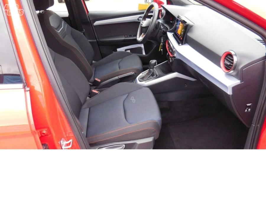 Red SEAT Arona 2023 in Kaunas, with an engine capacity of 1.00 L and mileage of 15 thousand km for 21686 €, photo 11 on AUTOMOTO.COM.LV