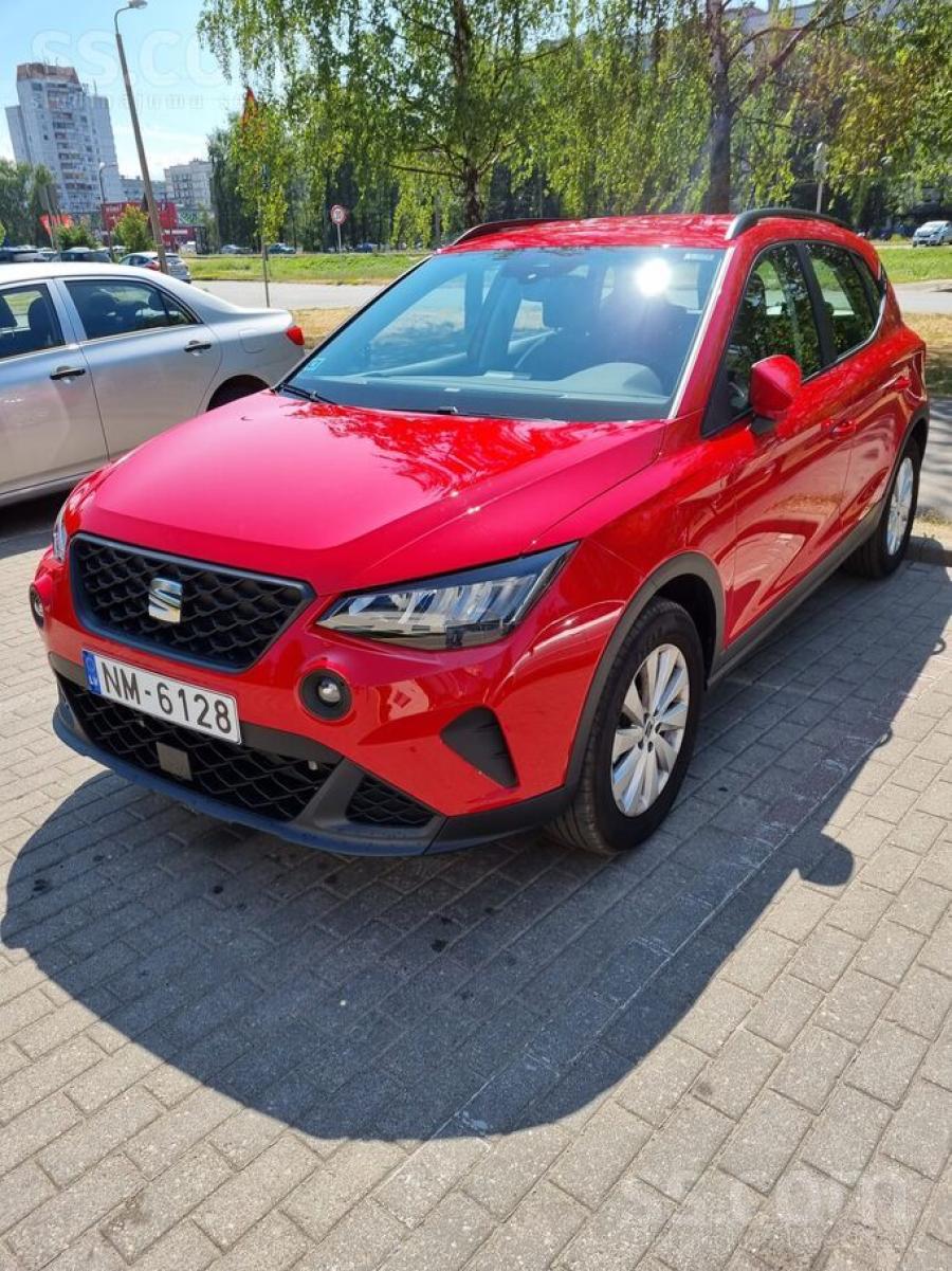 Red SEAT Arona 2023 in Riga, with an engine capacity of 1.00 L and mileage of 23 thousand km for 17000 €, photo 1 on AUTOMOTO.COM.LV