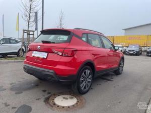 Red SEAT Arona 2024 in Kaunas, with an engine capacity of 1.00 L and mileage of 15 thousand km for 24788 €, photo 4 on AUTOMOTO.COM.LV