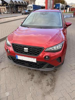 Red SEAT Arona 2021 in Kaunas, with an engine capacity of 1.00 L and mileage of 79 thousand km for 14800 €, photo  on AUTOMOTO.COM.LV