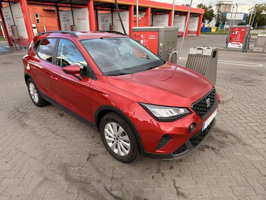 Red SEAT Arona 2021 in Kaunas, with an engine capacity of 1.00 L and mileage of 79 thousand km for 14800 €, photo 4 on AUTOMOTO.COM.LV