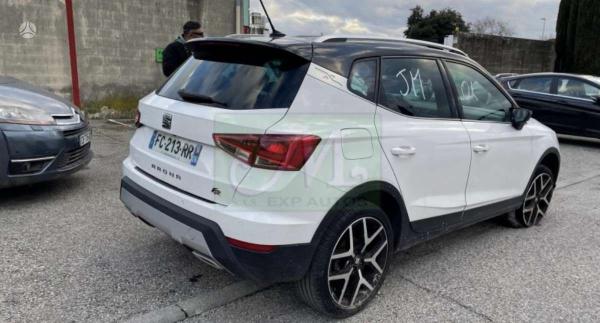 White SEAT Arona 2018 in Vilnius, with an engine capacity of 1.00 L and mileage of 80 thousand km for 9999 €, photo 2 on AUTOMOTO.COM.LV