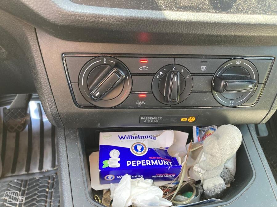 Balts SEAT Arona 2018 Alīta, ar dzinēja tilpumu 1.00 L un nobraukumu 187 tūkst. km par 8999 €, foto 8 vietnē AUTOMOTO.COM.LV