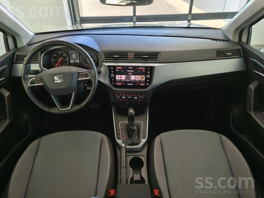 White SEAT Arona 2019 in Riga, with an engine capacity of 1.60 L and mileage of 77 thousand km for 14600 €, photo 7 on AUTOMOTO.COM.LV