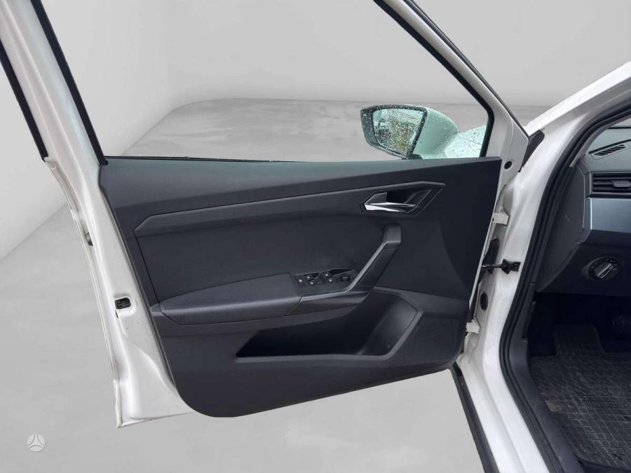 Balts SEAT Arona 2019 Kauņa, ar dzinēja tilpumu 1.60 L un nobraukumu 189 tūkst. km par 9990 €, foto 12 vietnē AUTOMOTO.COM.LV