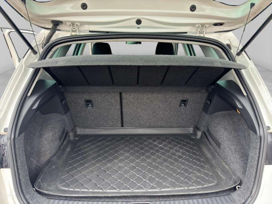 Balts SEAT Arona 2019 Kauņa, ar dzinēja tilpumu 1.60 L un nobraukumu 189 tūkst. km par 9990 €, foto 18 vietnē AUTOMOTO.COM.LV