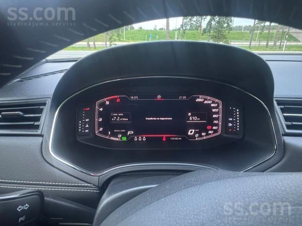 White SEAT Arona 2019 in Riga, with an engine capacity of 1.60 L and mileage of 160 thousand km for 11400 €, photo 5 on AUTOMOTO.COM.LV