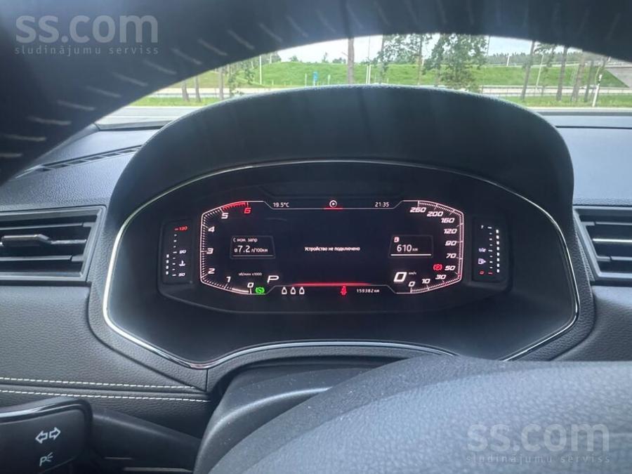 White SEAT Arona 2019 in Riga, with an engine capacity of 1.60 L and mileage of 160 thousand km for 11400 €, photo 6 on AUTOMOTO.COM.LV