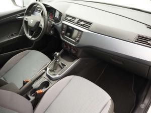 Balts SEAT Arona 2019 Viļņa, ar dzinēja tilpumu 1.00 L un nobraukumu 44 tūkst. km par 10500 €, foto 15 vietnē AUTOMOTO.COM.LV