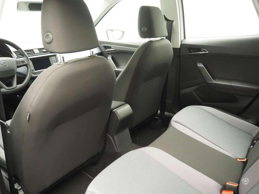 Balts SEAT Arona 2019 Viļņa, ar dzinēja tilpumu 1.00 L un nobraukumu 44 tūkst. km par 10500 €, foto 19 vietnē AUTOMOTO.COM.LV