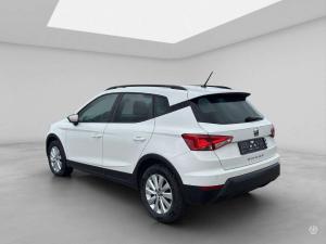 White SEAT Arona 2019 in Vilnius, with an engine capacity of 1.60 L and mileage of 189 thousand km for 9990 €, photo 5 on AUTOMOTO.COM.LV