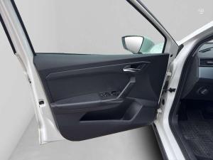White SEAT Arona 2019 in Vilnius, with an engine capacity of 1.60 L and mileage of 189 thousand km for 9990 €, photo 11 on AUTOMOTO.COM.LV