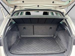White SEAT Arona 2019 in Vilnius, with an engine capacity of 1.60 L and mileage of 189 thousand km for 9990 €, photo 17 on AUTOMOTO.COM.LV