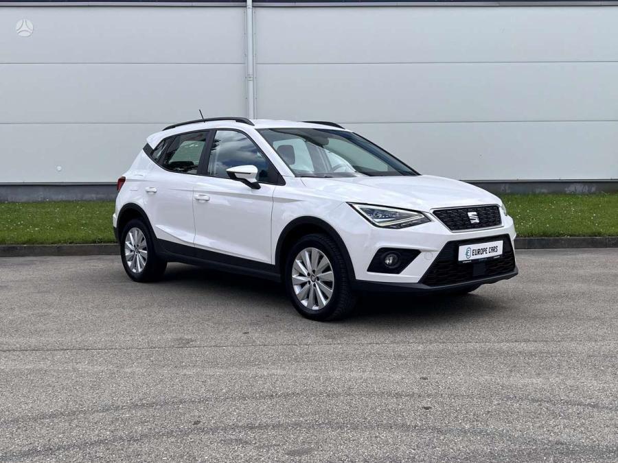 White SEAT Arona 2020 in Kaunas, with an engine capacity of 1.60 L and mileage of 203 thousand km for 11300 €, photo 4 on AUTOMOTO.COM.LV