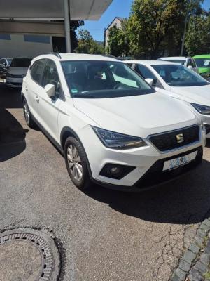 White SEAT Arona 2020 in Talsi, with an engine capacity of 1.60 L and mileage of 250 thousand km for 8900 €, photo  on AUTOMOTO.COM.LV