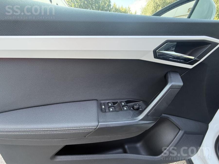 Balts SEAT Arona 2020 Rīga, ar dzinēja tilpumu 1.60 L un nobraukumu 105 tūkst. km par 13700 €, foto 30 vietnē AUTOMOTO.COM.LV