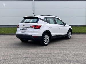 White SEAT Arona 2020 in Kaunas, with an engine capacity of 1.60 L and mileage of 203 thousand km for 11000 €, photo 5 on AUTOMOTO.COM.LV