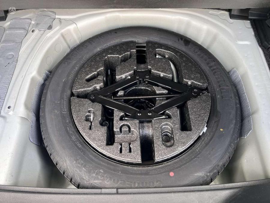 White SEAT Arona 2020 in Kaunas, with an engine capacity of 1.60 L and mileage of 203 thousand km for 11000 €, photo 15 on AUTOMOTO.COM.LV
