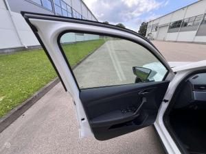 White SEAT Arona 2020 in Kaunas, with an engine capacity of 1.60 L and mileage of 203 thousand km for 11000 €, photo 22 on AUTOMOTO.COM.LV