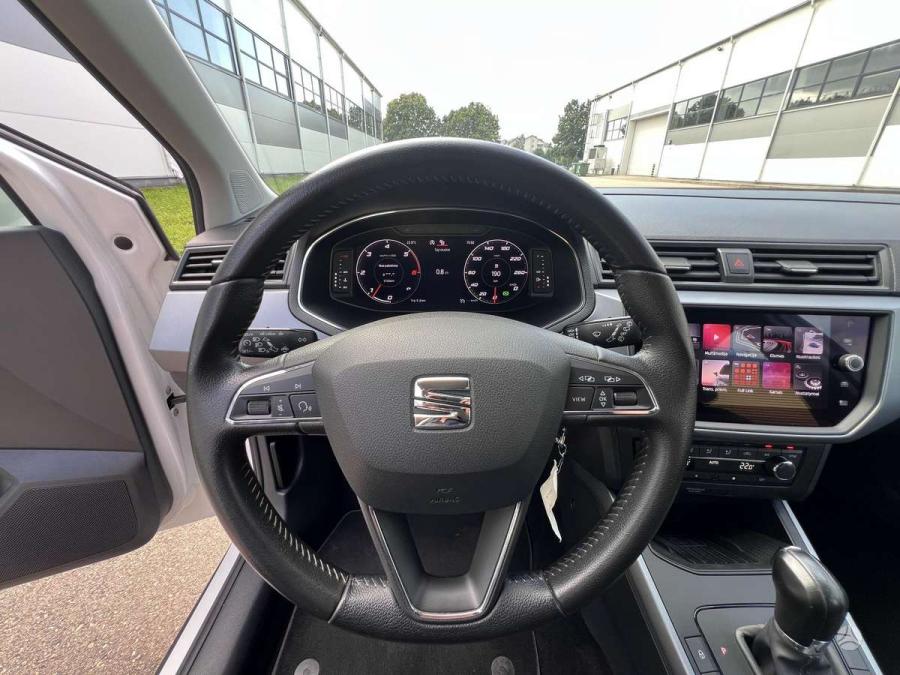 White SEAT Arona 2020 in Kaunas, with an engine capacity of 1.60 L and mileage of 203 thousand km for 11000 €, photo 26 on AUTOMOTO.COM.LV