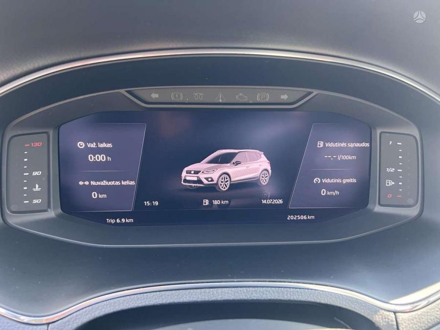 White SEAT Arona 2020 in Kaunas, with an engine capacity of 1.60 L and mileage of 203 thousand km for 11000 €, photo 29 on AUTOMOTO.COM.LV