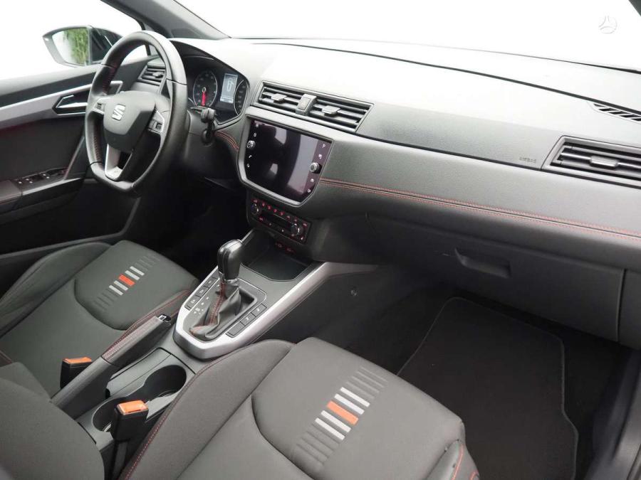 Balts SEAT Arona 2021 Viļņa, ar dzinēja tilpumu 1.00 L un nobraukumu 89 tūkst. km par 14900 €, foto 13 vietnē AUTOMOTO.COM.LV