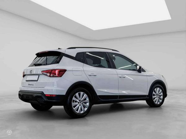 White SEAT Arona 2022 in Kaunas, with an engine capacity of 1.00 L and mileage of 148 thousand km for 9490 €, photo 4 on AUTOMOTO.COM.LV