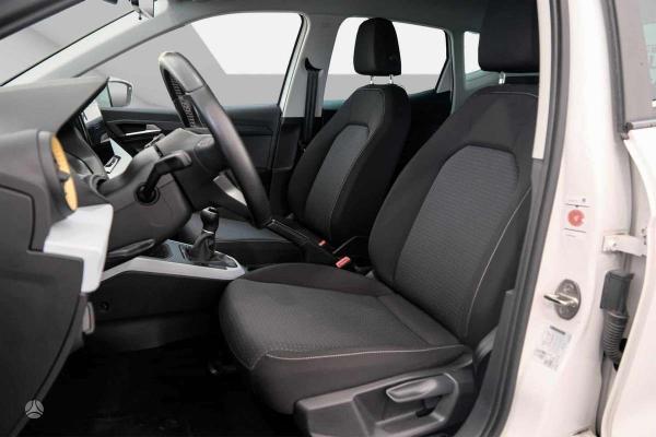 White SEAT Arona 2022 in Kaunas, with an engine capacity of 1.00 L and mileage of 148 thousand km for 9490 €, photo 6 on AUTOMOTO.COM.LV