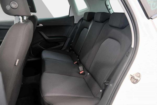 White SEAT Arona 2022 in Kaunas, with an engine capacity of 1.00 L and mileage of 148 thousand km for 9490 €, photo 9 on AUTOMOTO.COM.LV