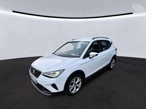 White SEAT Arona 2023 in Kaunas, with an engine capacity of 1.00 L and mileage of 20 thousand km for 21625 €, photo 2 on AUTOMOTO.COM.LV