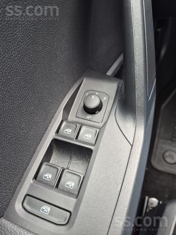 Белый Сеат Arona 2023 в Рига, объемом двигателя 1.00 л и пробегом 70 тыс. км за 13200 €, фото 9 на AUTOMOTO.COM.LV