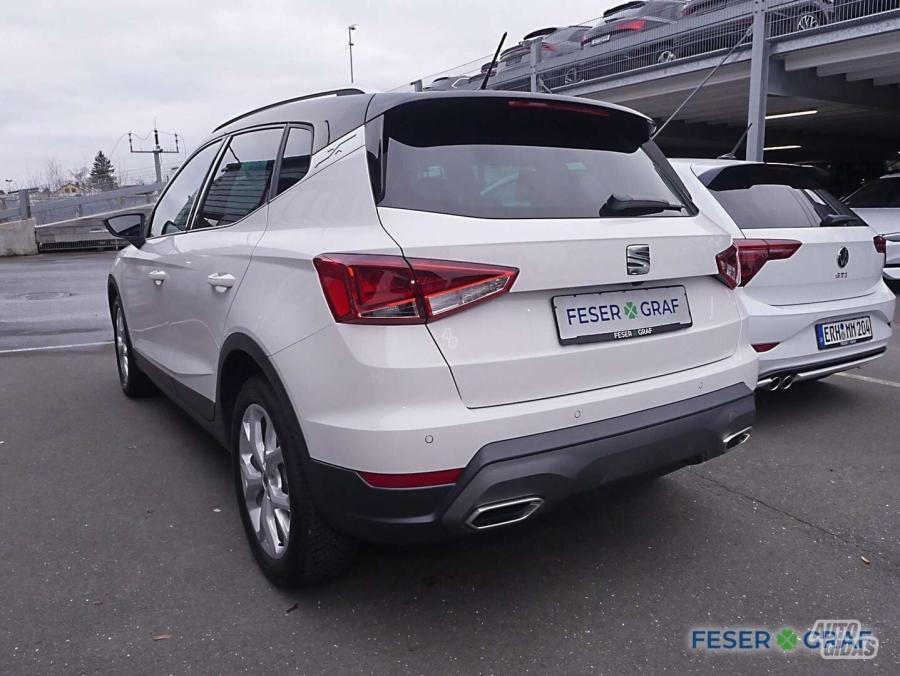 White SEAT Arona 2024 in Kaunas, with an engine capacity of 1.00 L and mileage of 13 thousand km for 25222 €, photo 3 on AUTOMOTO.COM.LV
