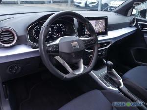 White SEAT Arona 2024 in Kaunas, with an engine capacity of 1.00 L and mileage of 13 thousand km for 25222 €, photo 7 on AUTOMOTO.COM.LV