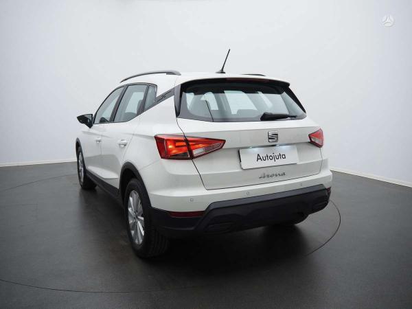 White SEAT Arona 2024 in Vilnius, with an engine capacity of 1.00 L and mileage of 38 thousand km for 19500 €, photo 6 on AUTOMOTO.COM.LV
