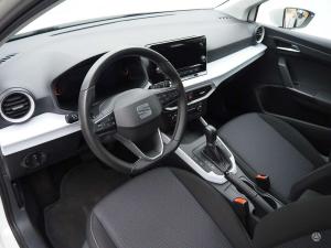 White SEAT Arona 2024 in Vilnius, with an engine capacity of 1.00 L and mileage of 38 thousand km for 19500 €, photo 10 on AUTOMOTO.COM.LV