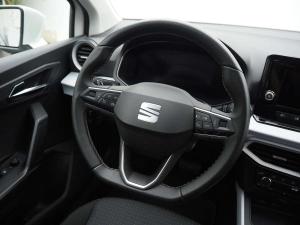 White SEAT Arona 2024 in Vilnius, with an engine capacity of 1.00 L and mileage of 38 thousand km for 19500 €, photo 18 on AUTOMOTO.COM.LV