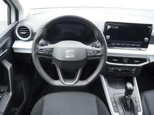 White SEAT Arona 2024 in Vilnius, with an engine capacity of 1.00 L and mileage of 38 thousand km for 19500 €, photo 25 on AUTOMOTO.COM.LV