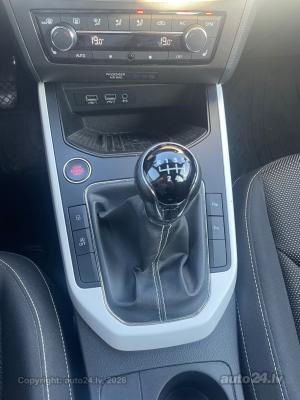 White SEAT Arona 2019 in Tallinn, with an engine capacity of 1.00 L and mileage of 163 thousand km for 8500 €, photo 17 on AUTOMOTO.COM.LV