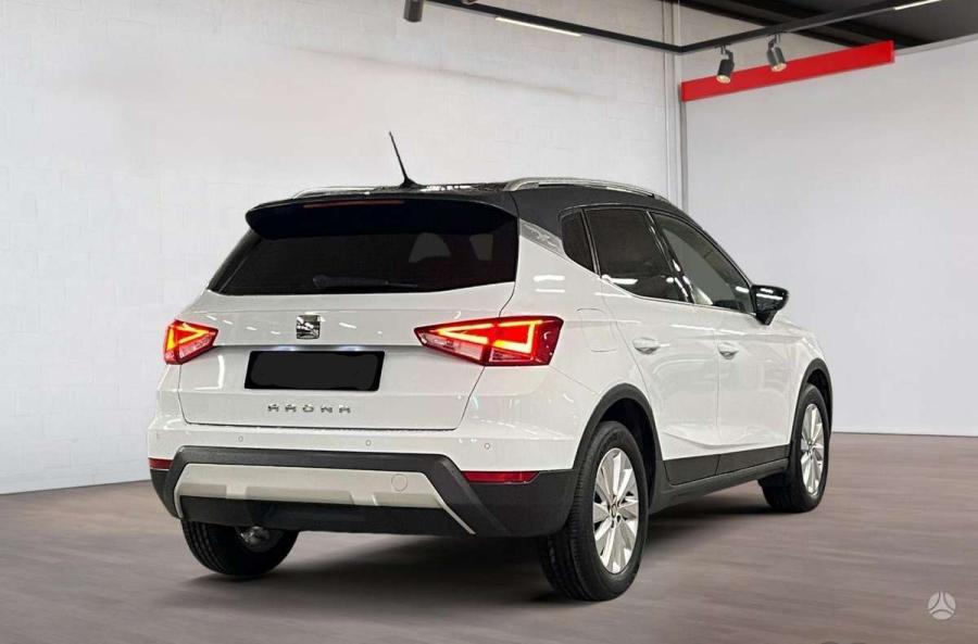 Balts SEAT Arona 2020 Kauņa, ar dzinēja tilpumu 1.00 L un nobraukumu 121 tūkst. km par 7990 €, foto 5 vietnē AUTOMOTO.COM.LV