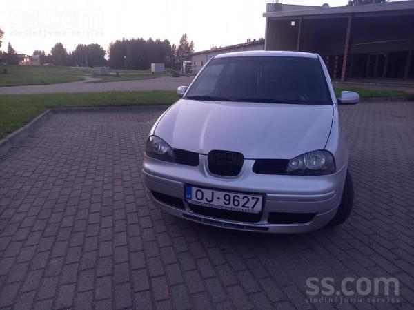Grey SEAT Arosa 2004 in Kuldiga, with an engine capacity of 1.40 L and mileage of 191 thousand km for 2300 €, photo 4 on AUTOMOTO.COM.LV